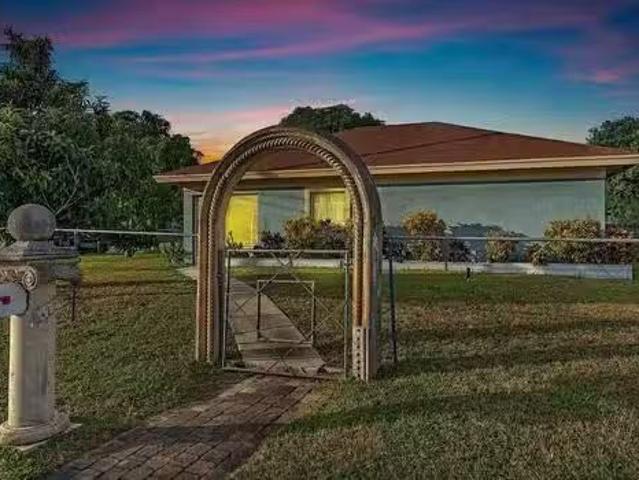 Single Family Detached West Palm Beach, FL 4229 Bougainvill.