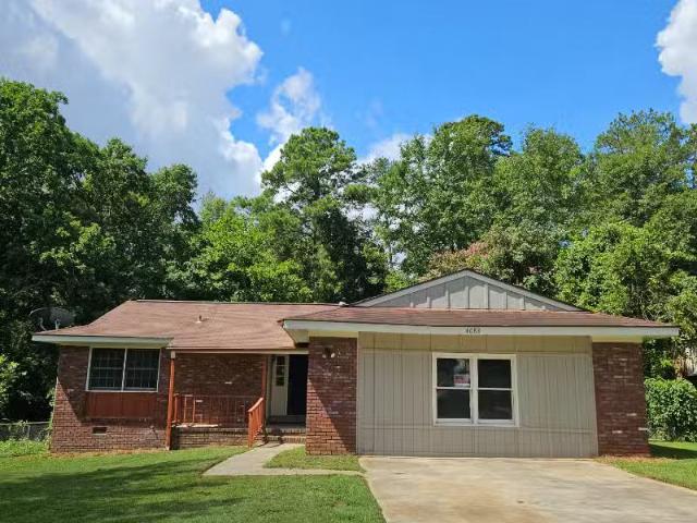 Single family detached 4083 W Oak Dr