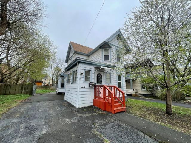 Single family Home on Tipperary Hill