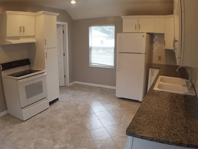 3 Bed / 1 Bath Home in Dubuque