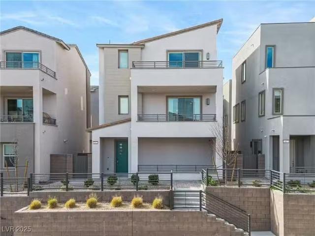 Single Family Residence, Three Story Las Vegas, NV 661 Pyri.
