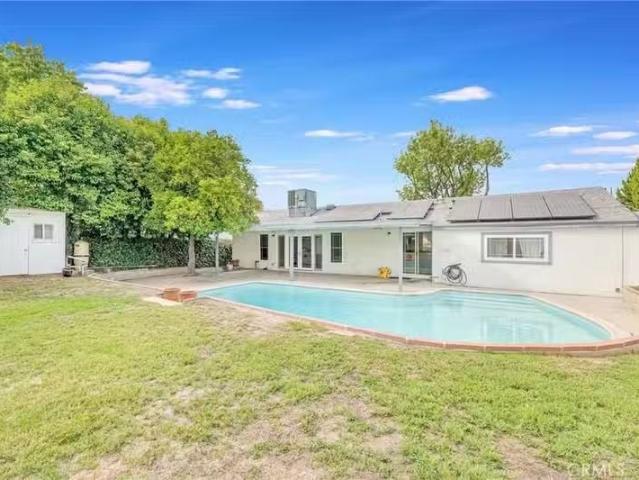 Single Family Residence, Traditional West Hills, CA 22612 C.
