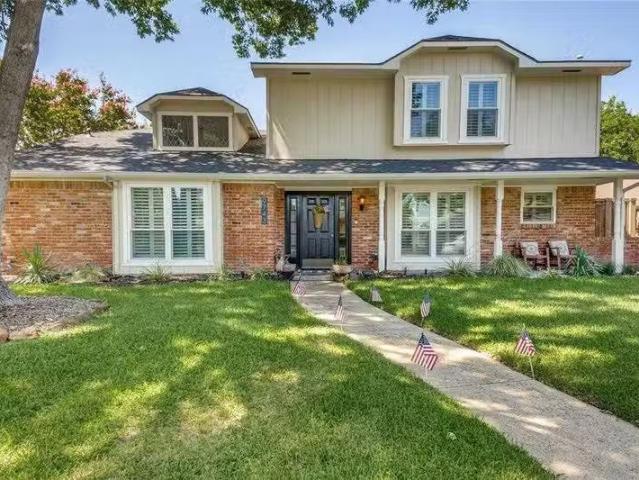 Single Family Residence, Traditional Dallas, TX 9743 Amberl.