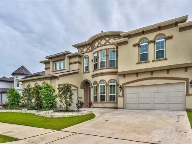Single Family Residence, Traditional Frisco, TX 5916 Braves.