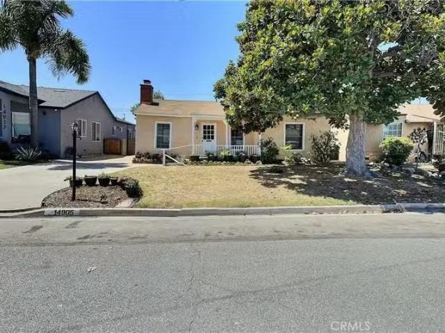 Single Family Residence, Traditional Gardena, CA 14905 Mill.