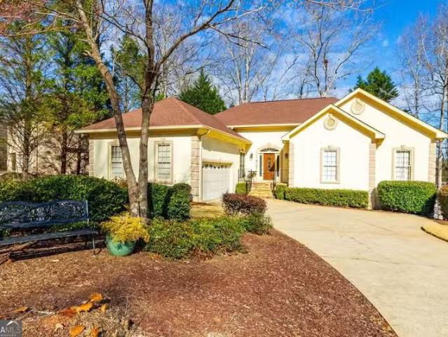 Single Family Residence, Traditional, House Stockbridge, GA.