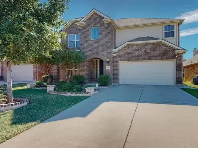 Single Family Residence, Traditional Little Elm, TX 2652 Sh.