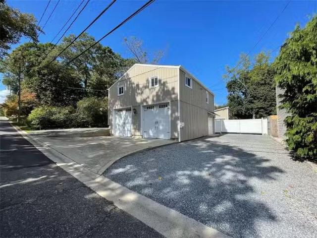 Single Family Residence, Two Story Locust Valley, NY 101 Da.