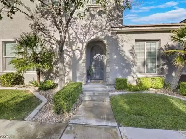 Single Family Residence, Two Story Las Vegas, NV 2158 Cast.