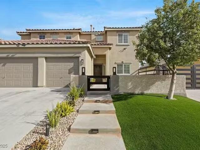 Single Family Residence, Two Story Las Vegas, NV 9024 Valla.