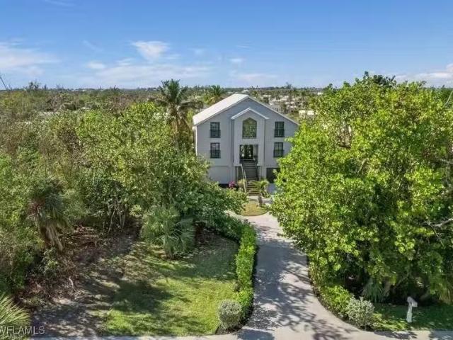 Single Family Residence, Two Story Sanibel, FL 939 Beach Rd