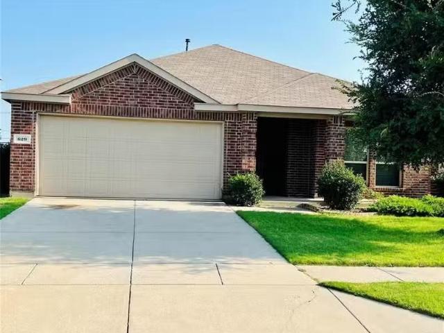 Single Family Residence Aubrey, TX 629 Partridge Dr