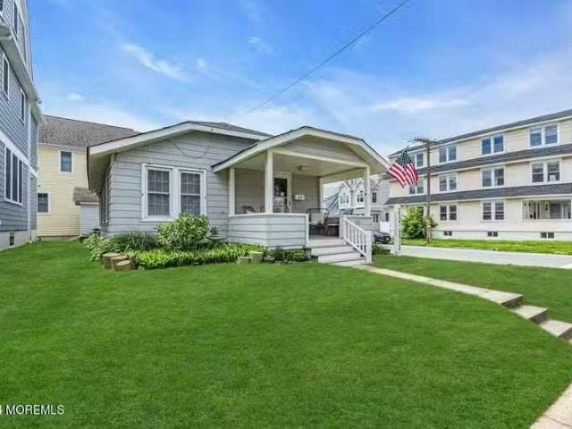 Single Family Residence Belmar, NJ 123 16th Ave