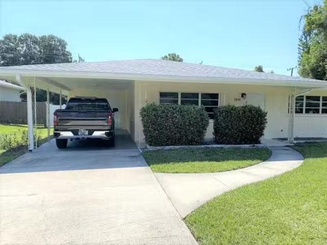 Single Family Residence BRADENTON, FL 4425 20th St W