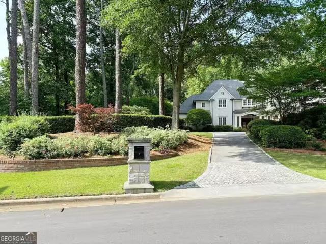 Single Family Residence, Brick 4 Side Sandy Springs, GA 785.
