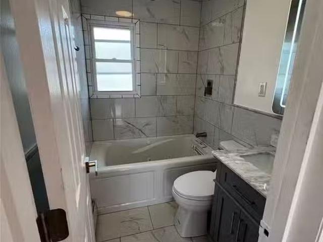 Single Family Residence, Bungalow Valley Stream, NY 147 N C.