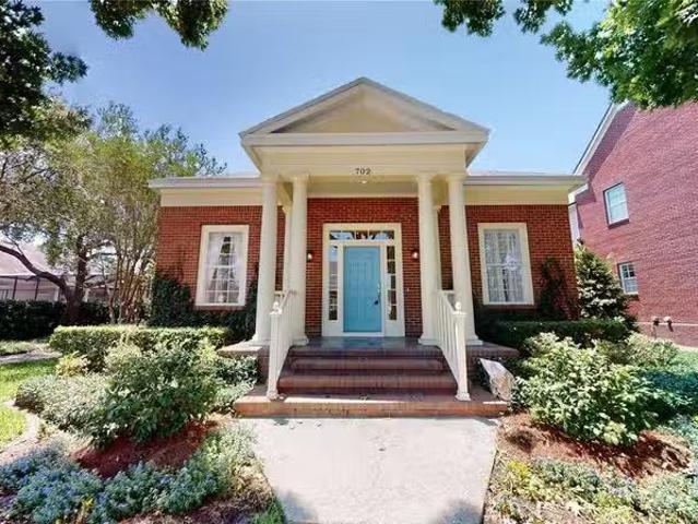 Single Family Residence CELEBRATION, FL 702 Honeysuckle Ave