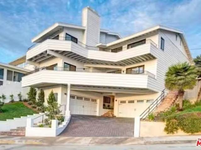 Single Family Residence, Contemporary Playa Del Rey, CA 201.