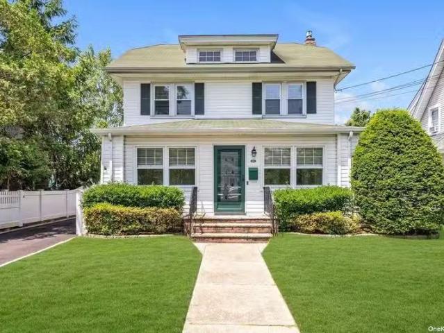Single Family Residence, Colonial Lynbrook, NY 23 Grace Ave