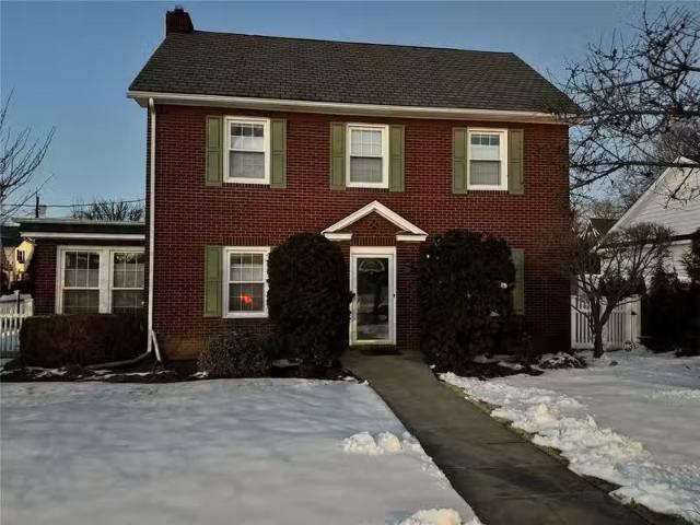 Single Family Residence, Colonial Rockville Centre, NY 33 C.