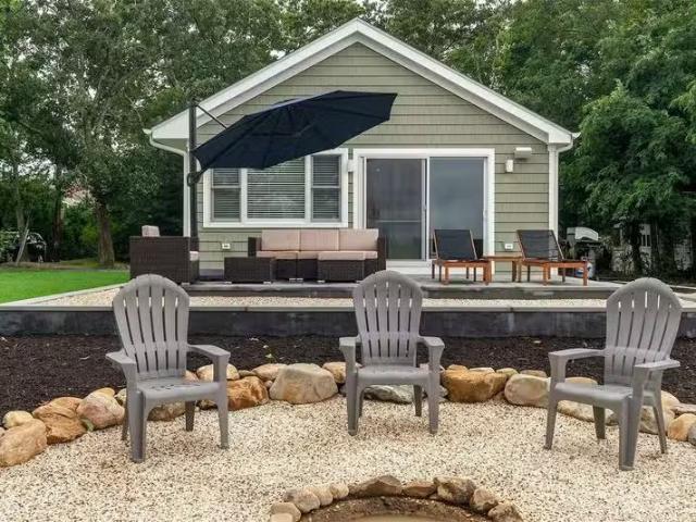 Single Family Residence, Cottage Riverhead, NY 84 Indian Ave