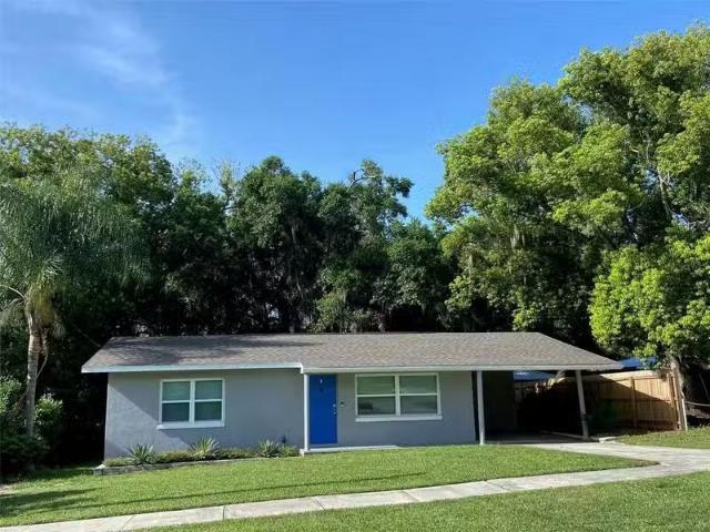 Single Family Residence CLERMONT, FL 377 W Minneola Ave