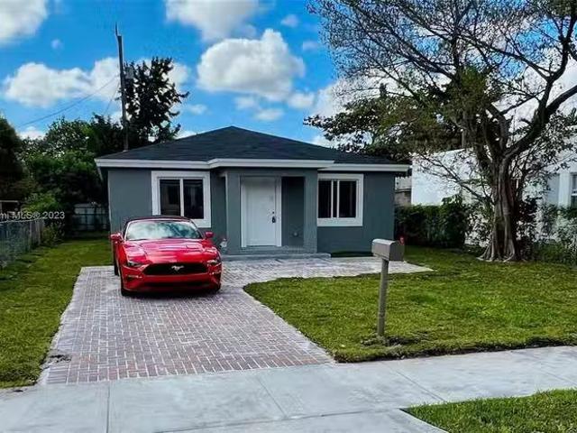 Single Family Residence, Cluster Home Miami, FL 1820 Nw 48t.