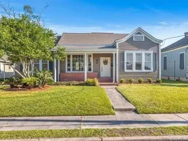 Single Family Residence, Craftsman Lake Charles, LA 621 Iri.