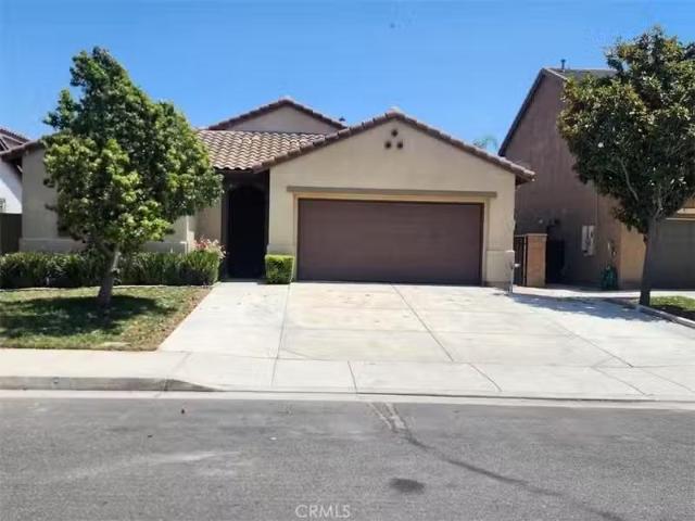 Single Family Residence Eastvale, CA 5492 Harmony Dr