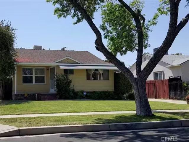 Single Family Residence Encino, CA 5117 Hesperia Ave