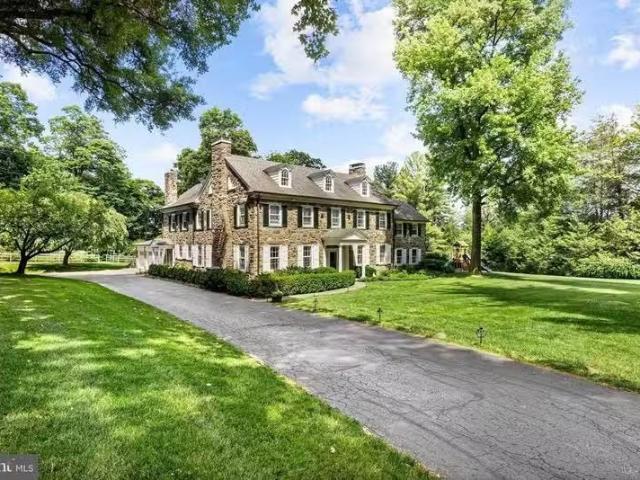 Single Family Residence HAVERFORD, PA 521 N Rose Ln