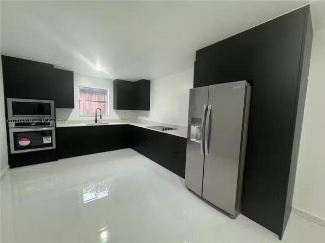 Single Family Residence Hialeah, FL 760 Se 5th Pl