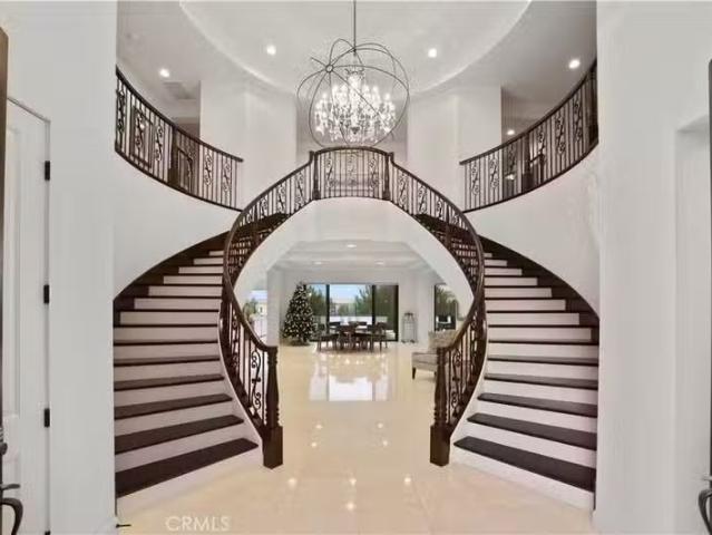 Single Family Residence Irvine, CA 106 Pinnacle Trl