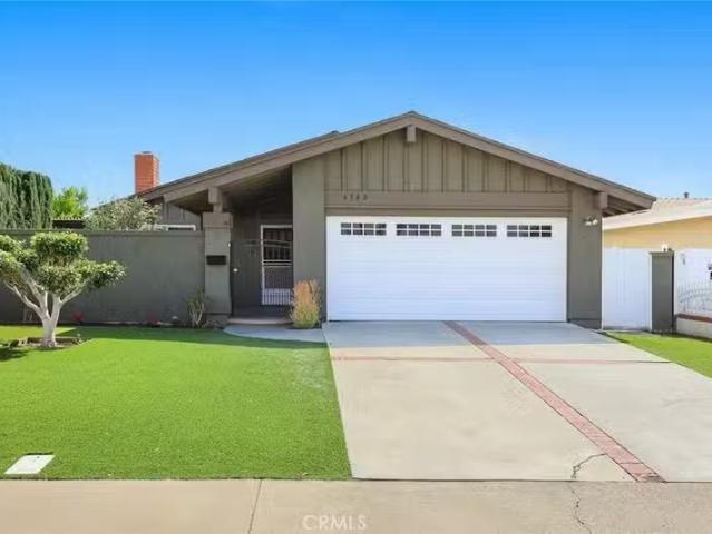 Single Family Residence Irvine, CA 4502 Robinwood Cir