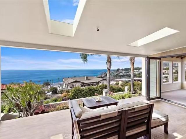 Single Family Residence Laguna Beach, CA 31152 Monterey St