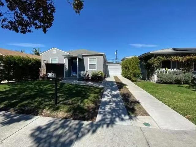Single Family Residence Lawndale, CA 4043 W 159th St