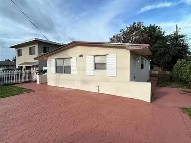 Single Family Residence Miami, FL 11545 Nw 17th Ave