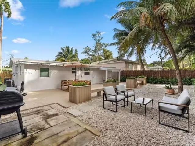 Single Family Residence Miami, FL 1480 Ne 117th St #1480