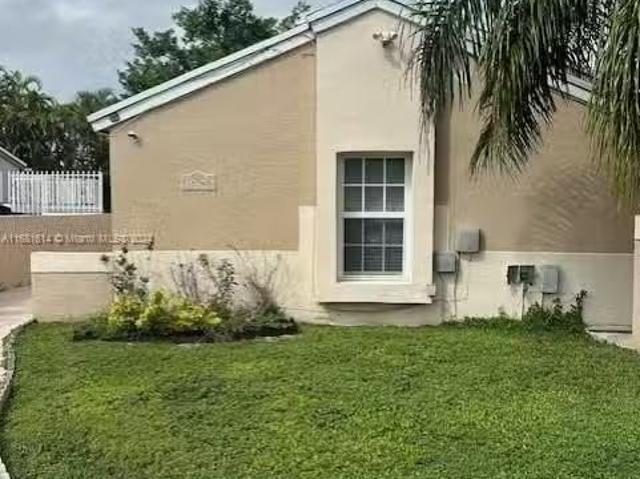 Single Family Residence Miami, FL 14968 Sw 74th Ter #0