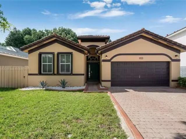 Single Family Residence Miami, FL 15486 Sw 41st Ter