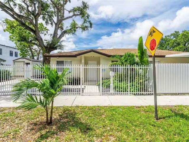 Single Family Residence Miami, FL 3175 Nw 43rd St