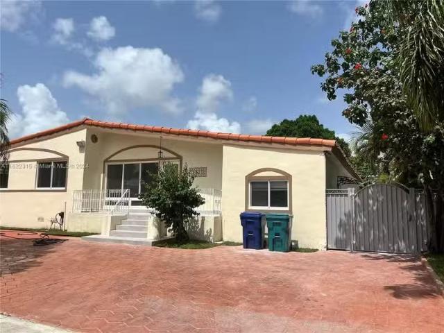 Single Family Residence Miami, FL 3310 Sw 82nd Ave #1