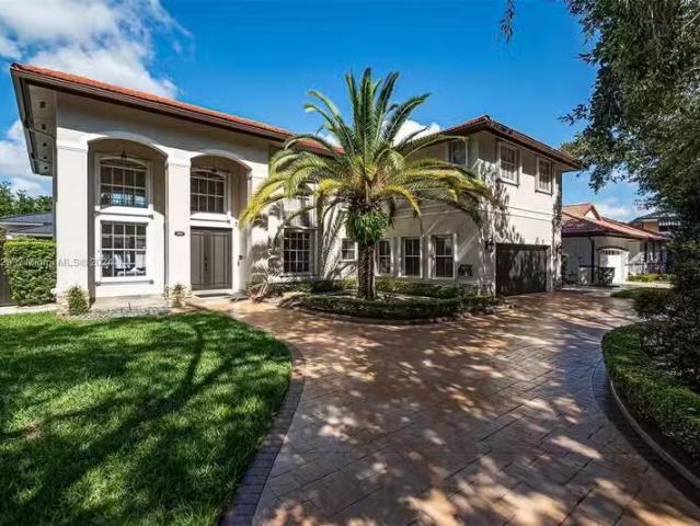 Single Family Residence Miami Lakes, FL 15941 Nw 83rd Ave