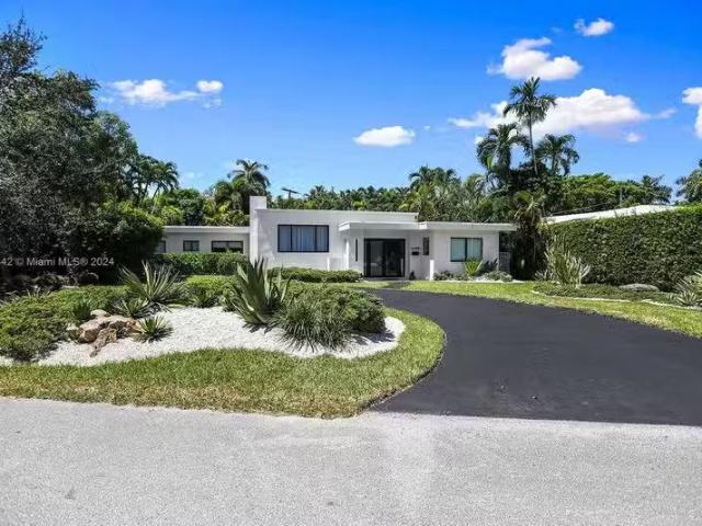 Single Family Residence Miami Shores, FL 10166 Ne 12th Ave