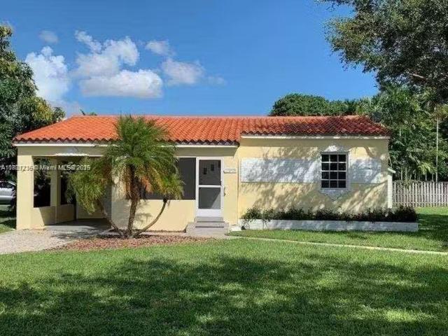 Single Family Residence Miami Springs, FL 384 Linwood Dr
