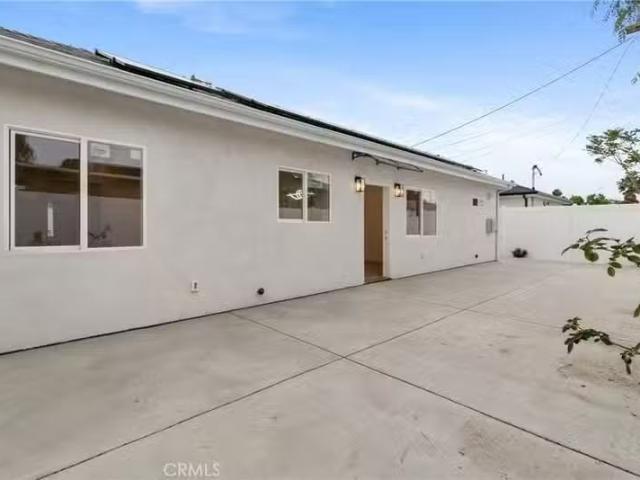 Single Family Residence, Modern Sun Valley, CA 8853 Remick.