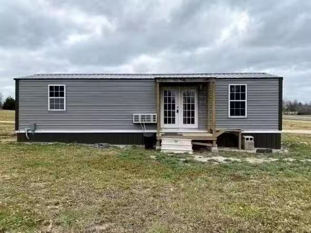 Single Family Residence Nevada, MO 17040 S 1244 Rd