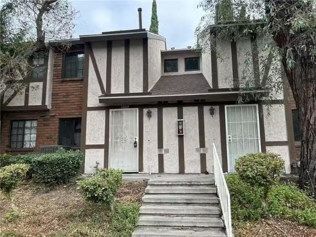 Single Family Residence Ontario, CA 1008 S Mountain Ave
