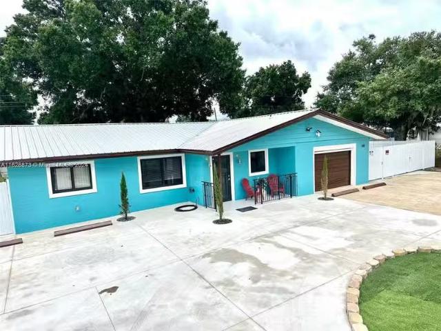 Single Family Residence Other City In The State Of Florida.