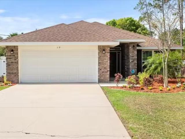 Single Family Residence PALM COAST, FL 19 Botany Ln